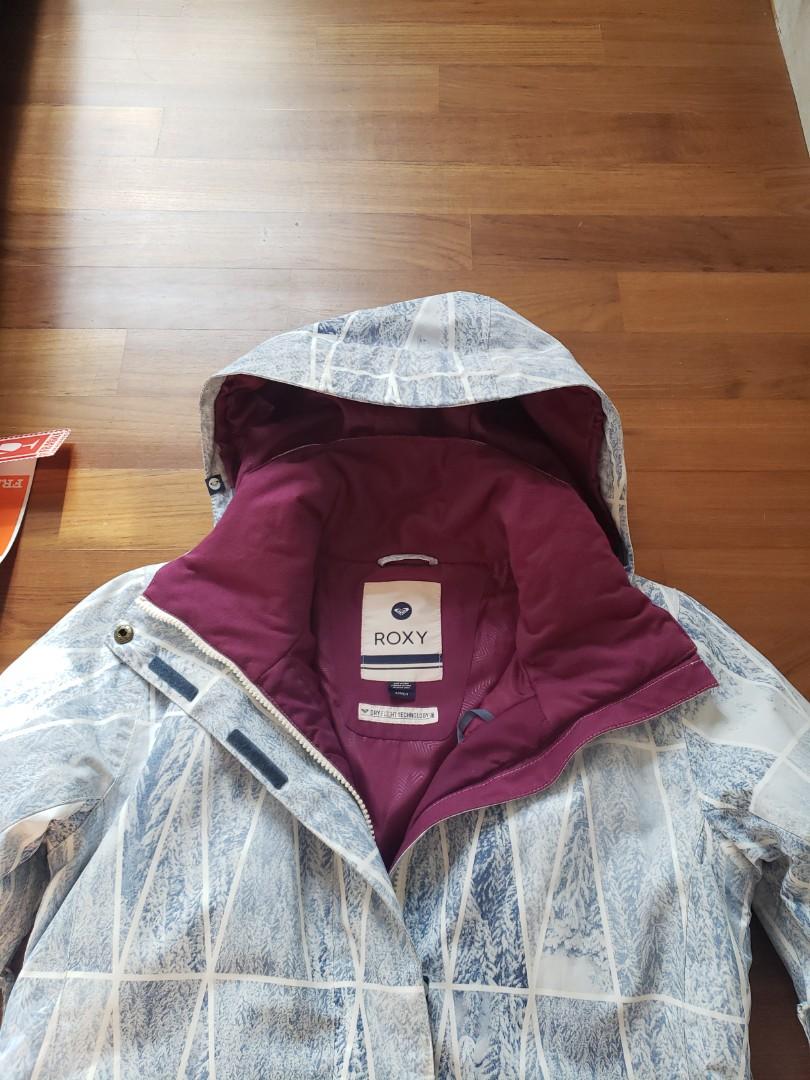 Roxy Winter Jacket (Dry Flight Series), Women's Fashion, Coats, Jackets and Outerwear on Carousell