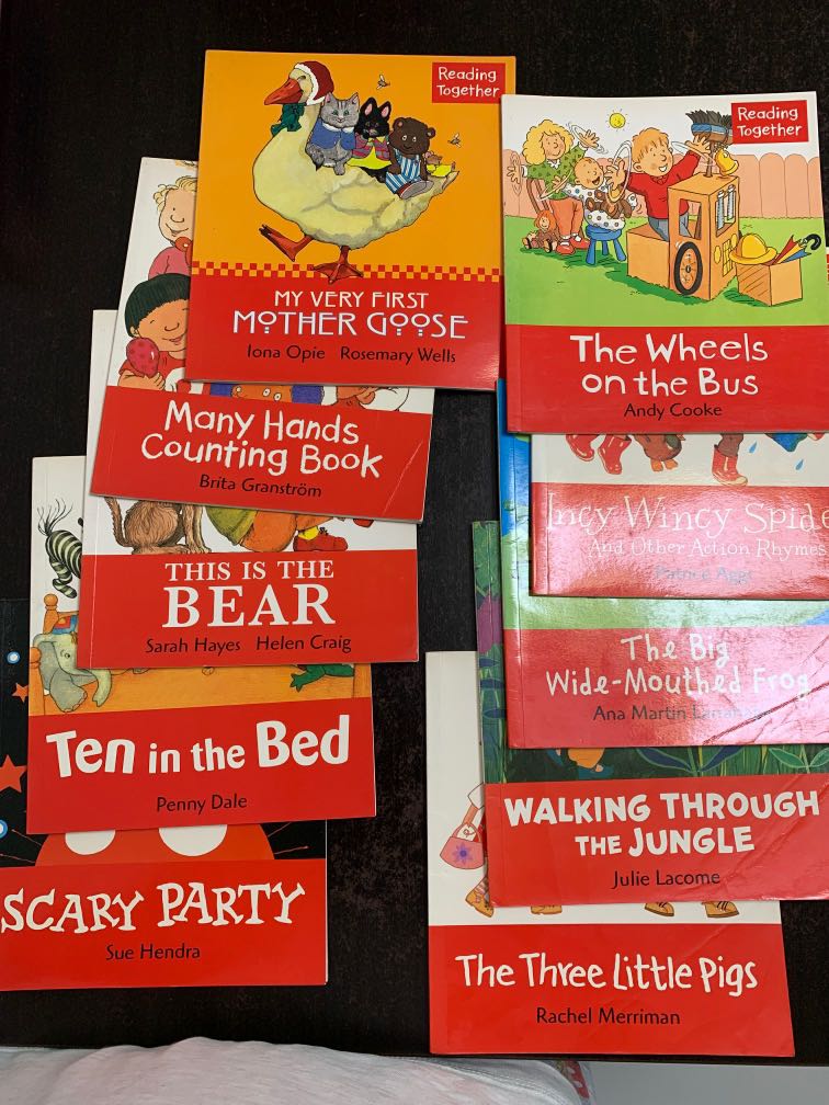 Set of 10 readers (Reading Together series), Hobbies & Toys, Books ...