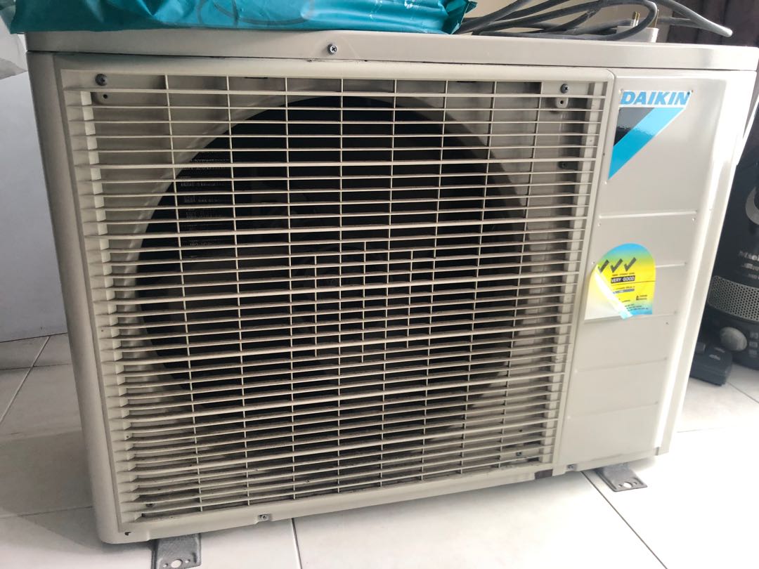 Daikin aircon compressor, TV & Home Appliances, Air Conditioners ...