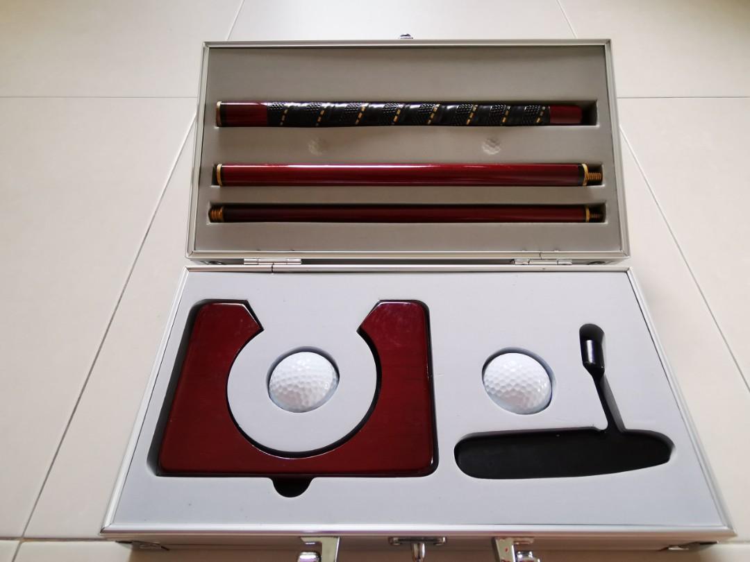 Golf indoor putter set, Sports Equipment, Sports & Games, Golf on Carousell