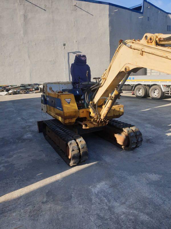 Japan Brand Mini Backhoes, Furniture & Home Living, Gardening ...