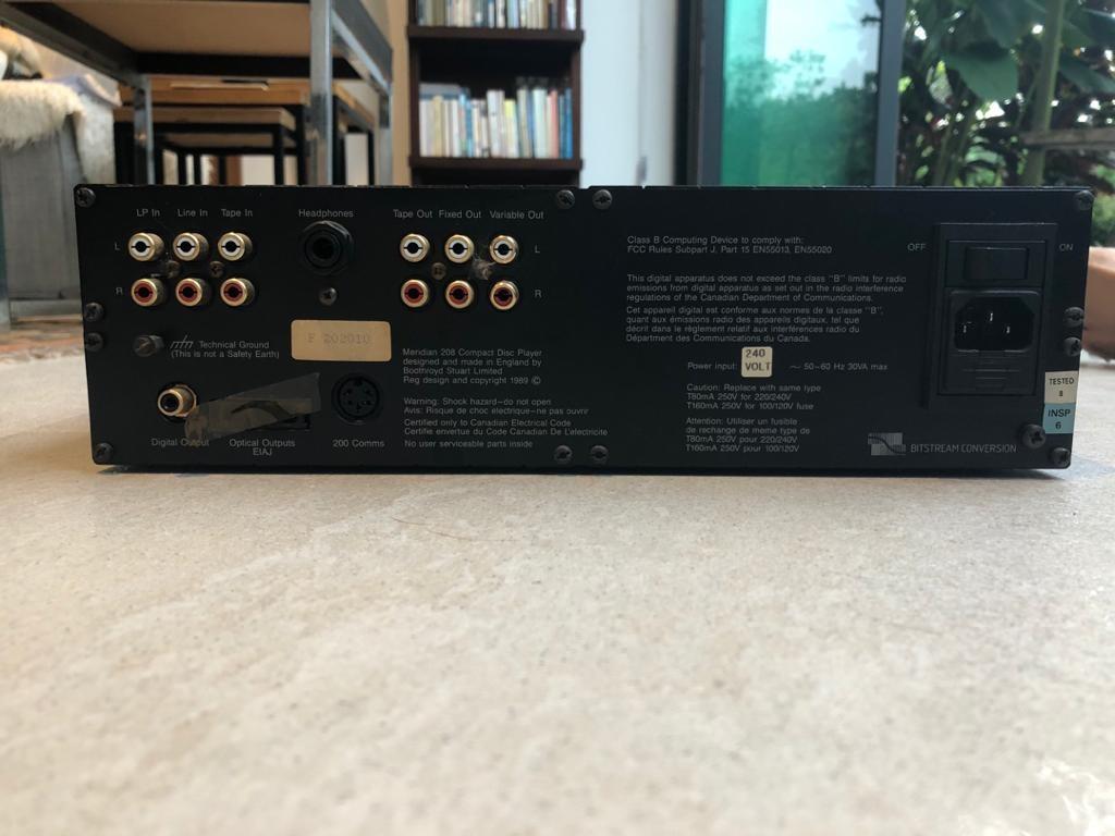 Meridian CD Player 208 (CD player and Pre amp), Audio, Portable Music ...