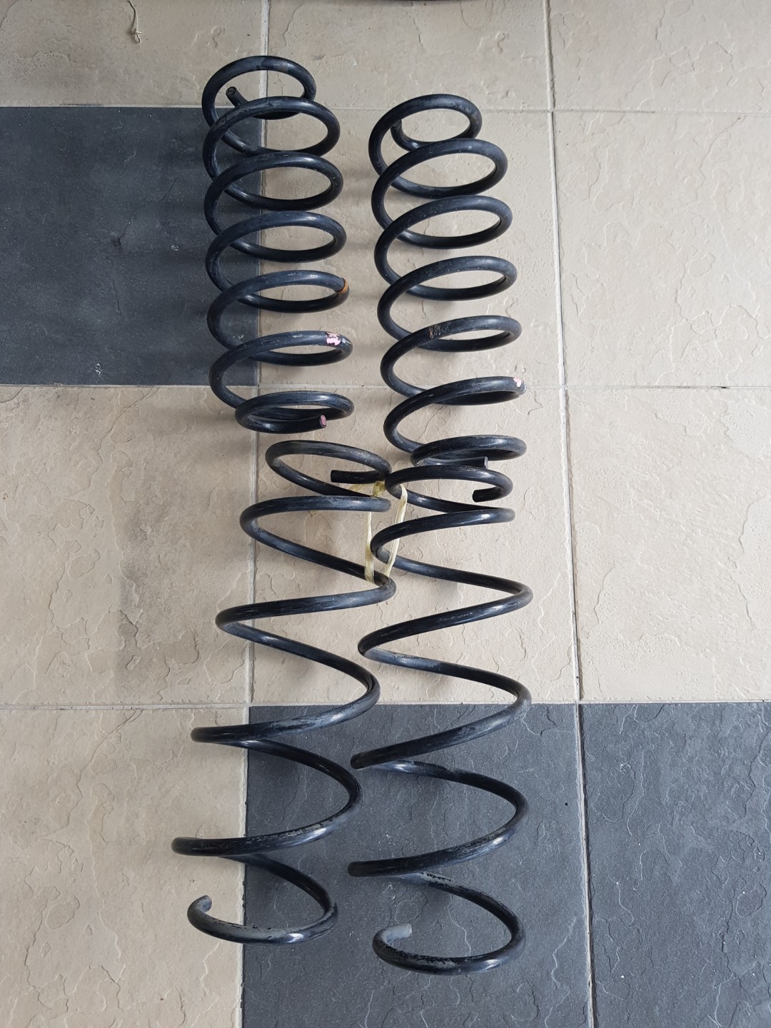 Toyota Vios NCP 93 Stock Spring, Cars, Other Vehicles on Carousell