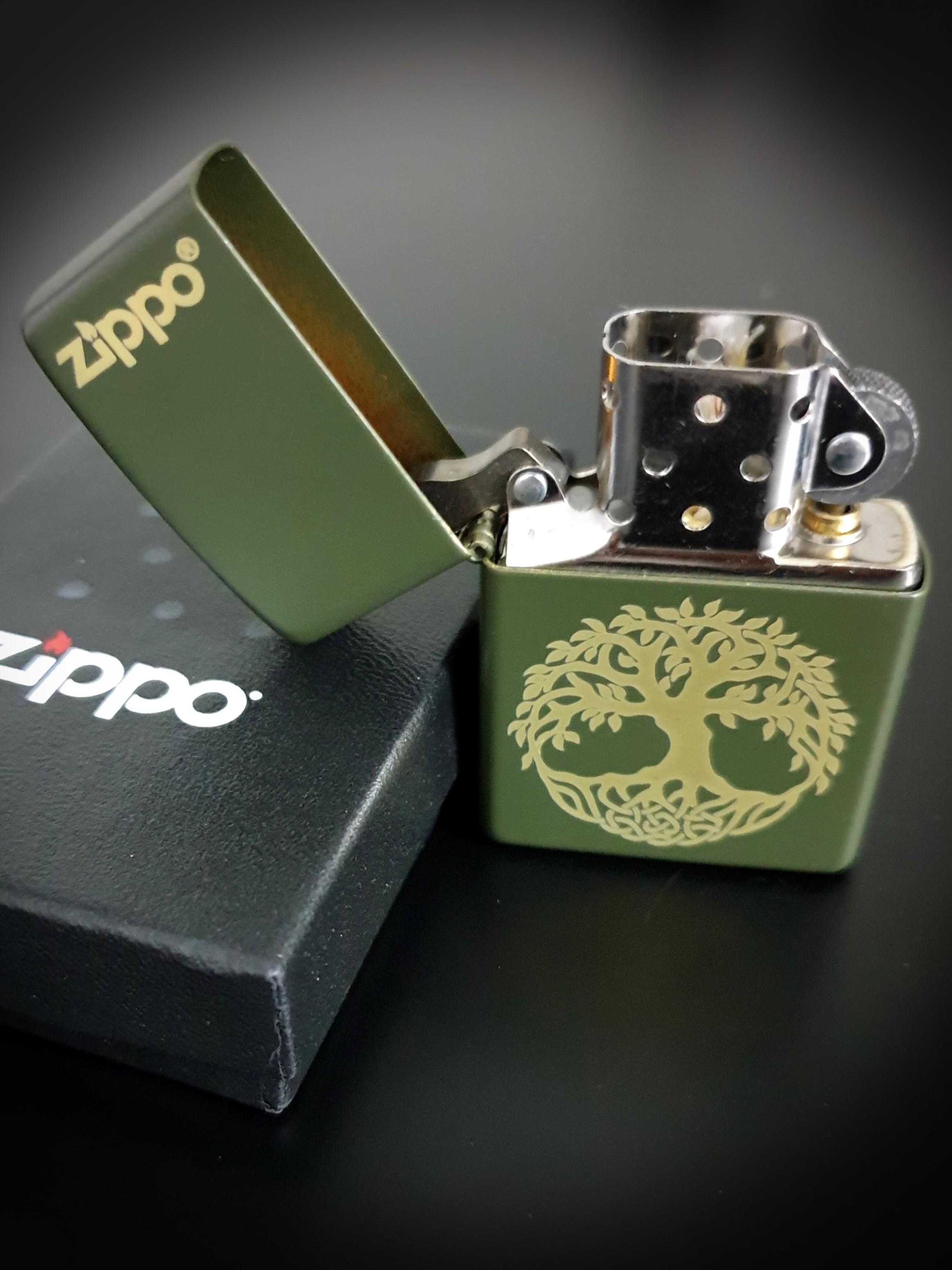 Zippo Lighter Tree of Life, Hobbies & Toys, Memorabilia & Collectibles ...