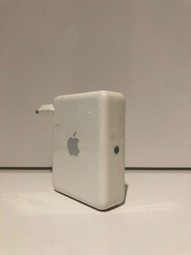 Apple AirPort Express Base Station - 1st generation, Mobile Phones ...