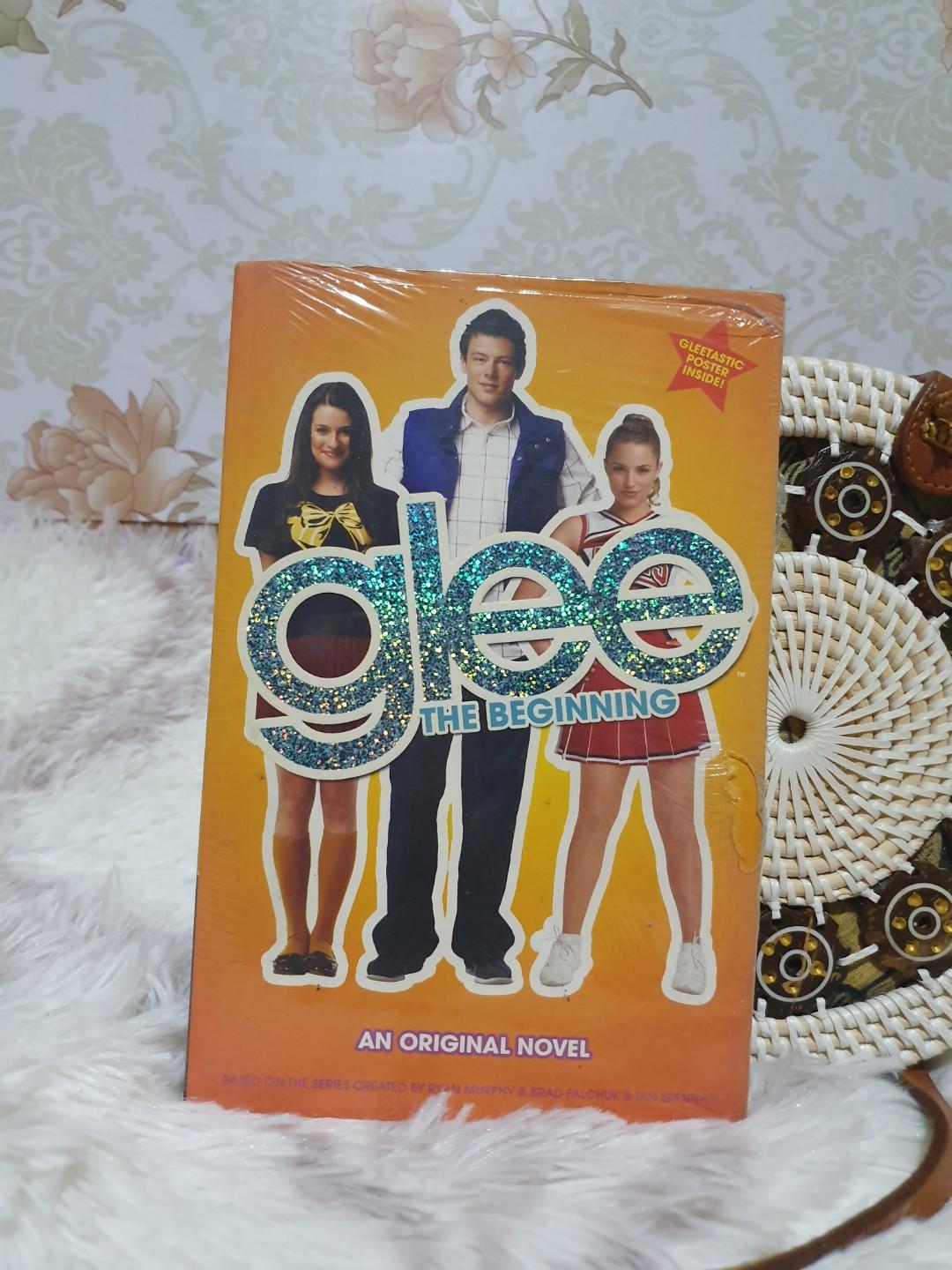 Glee book, Hobbies & Toys, Books & Magazines, Assessment Books on Carousell