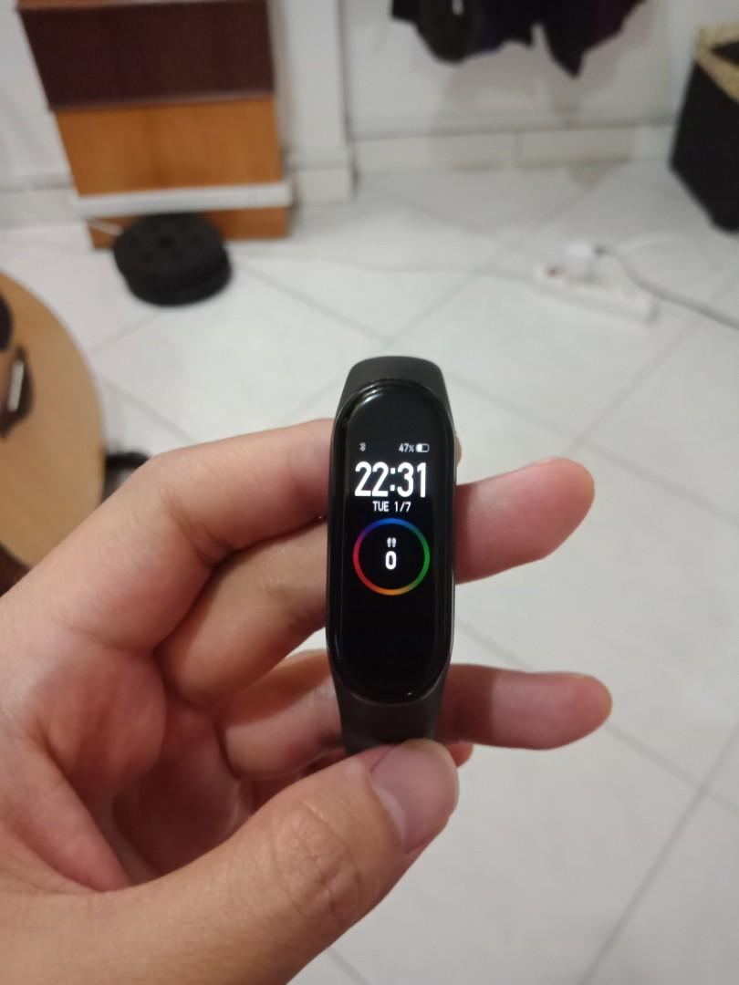 Xiaomi Band 4, Mobile Phones & Gadgets, Wearables & Smart Watches on Carousell