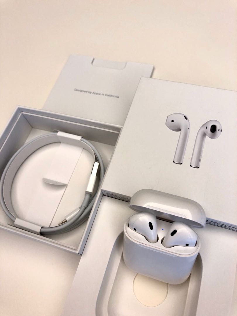 Apple AirPods [1st Generation], Audio, Portable Audio Accessories on ...