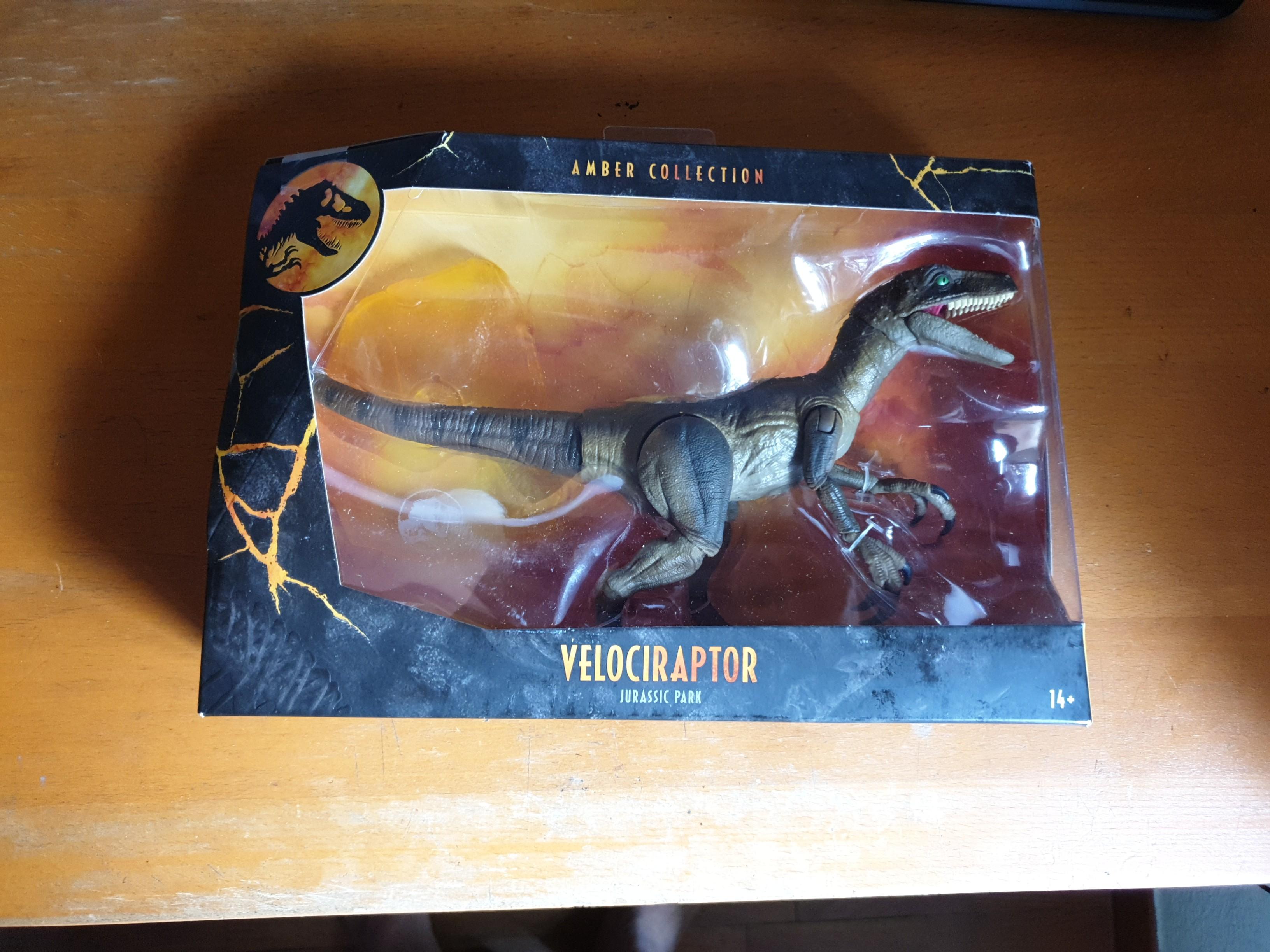 Jurassic World Amber Collection Jurassic Park Velociraptor, Hobbies ...