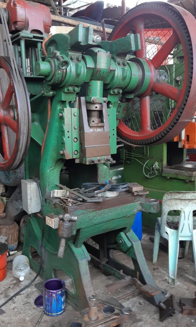 Power press machine, Commercial & Industrial, Industrial Equipment on ...