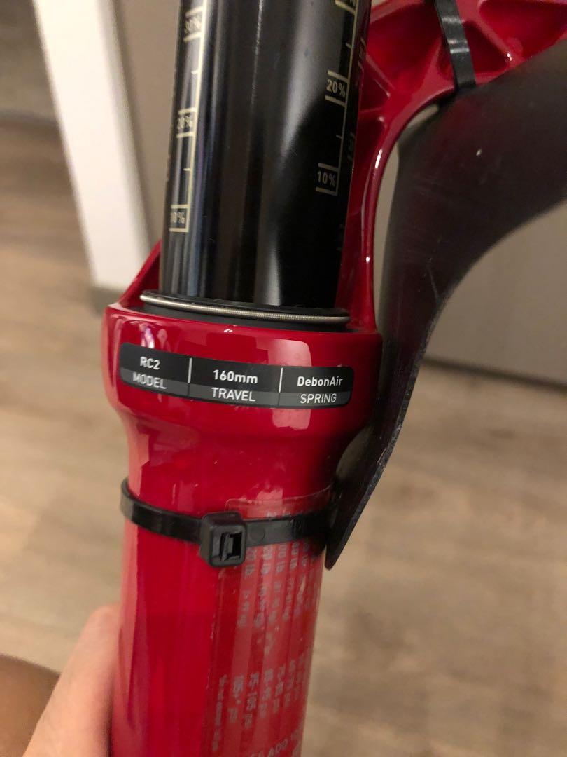 Rockshox Lyrik RC2 fork (boxxer red), Sports Equipment, Bicycles ...