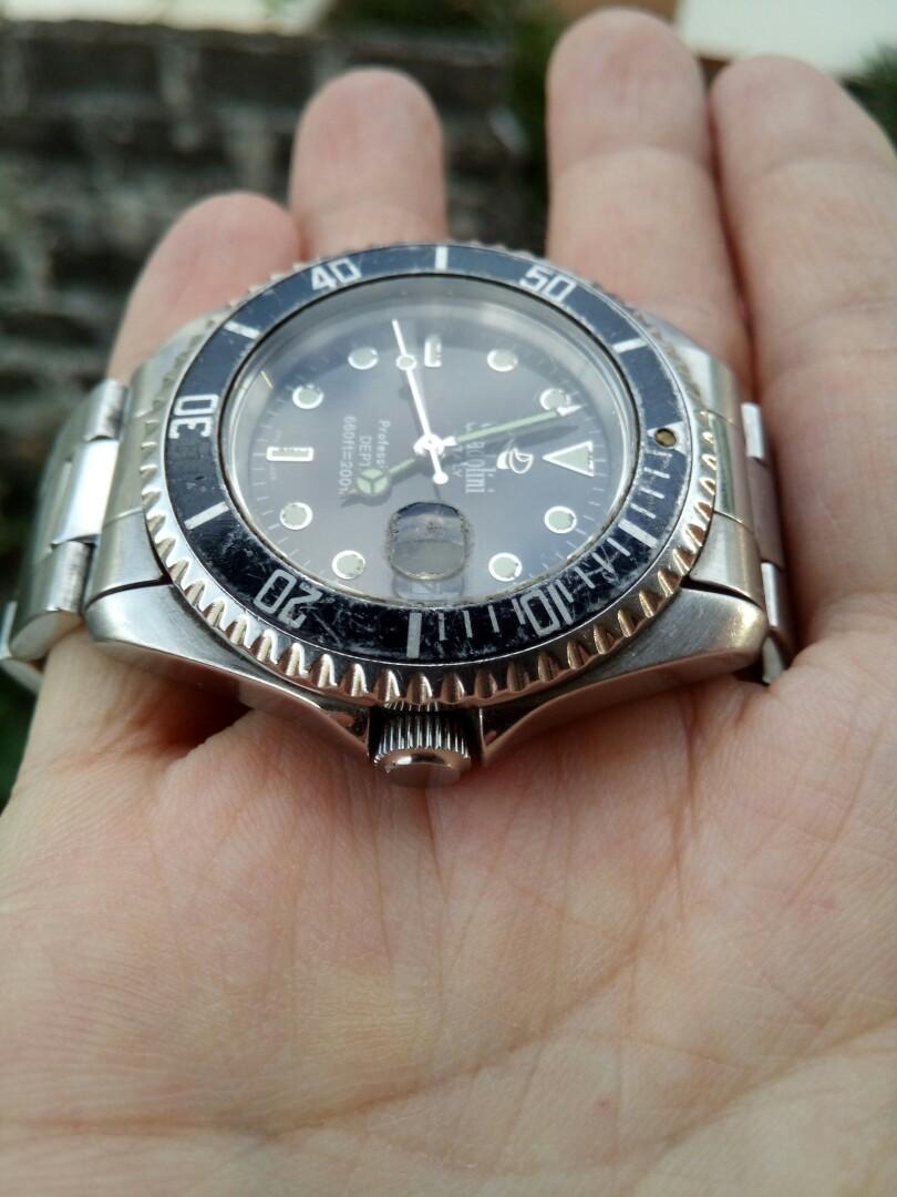 Spadolini divers quartz watch, Men's Fashion, Watches & Accessories ...
