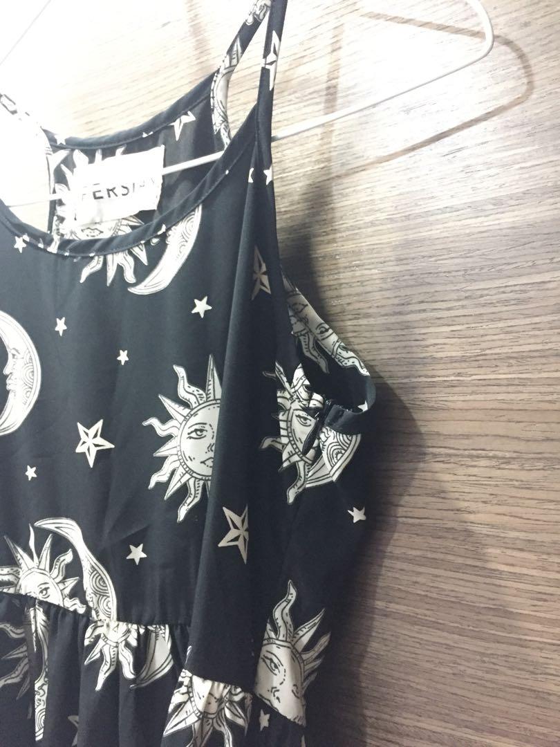 black sun moon dress, Women's Fashion, Muslimah Fashion, Dresses on ...