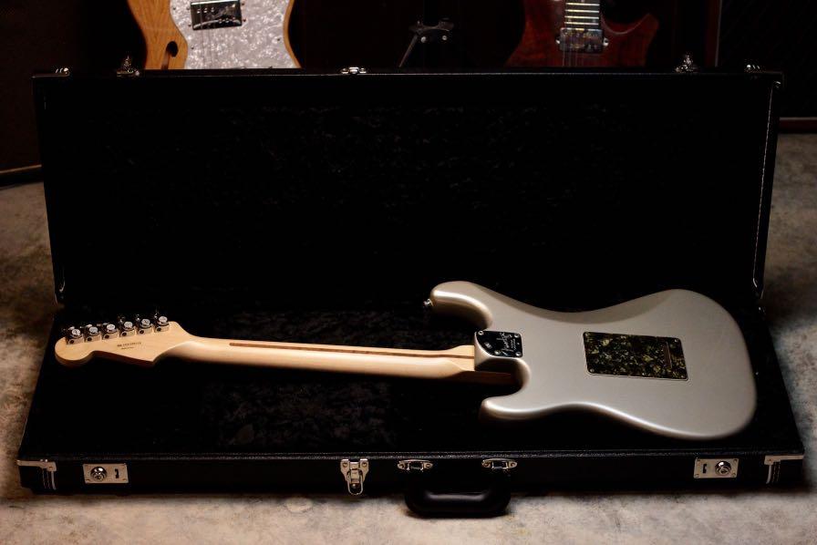 Fender American Deluxe Stratocaster 2009 Inca Silver USA, Hobbies ...