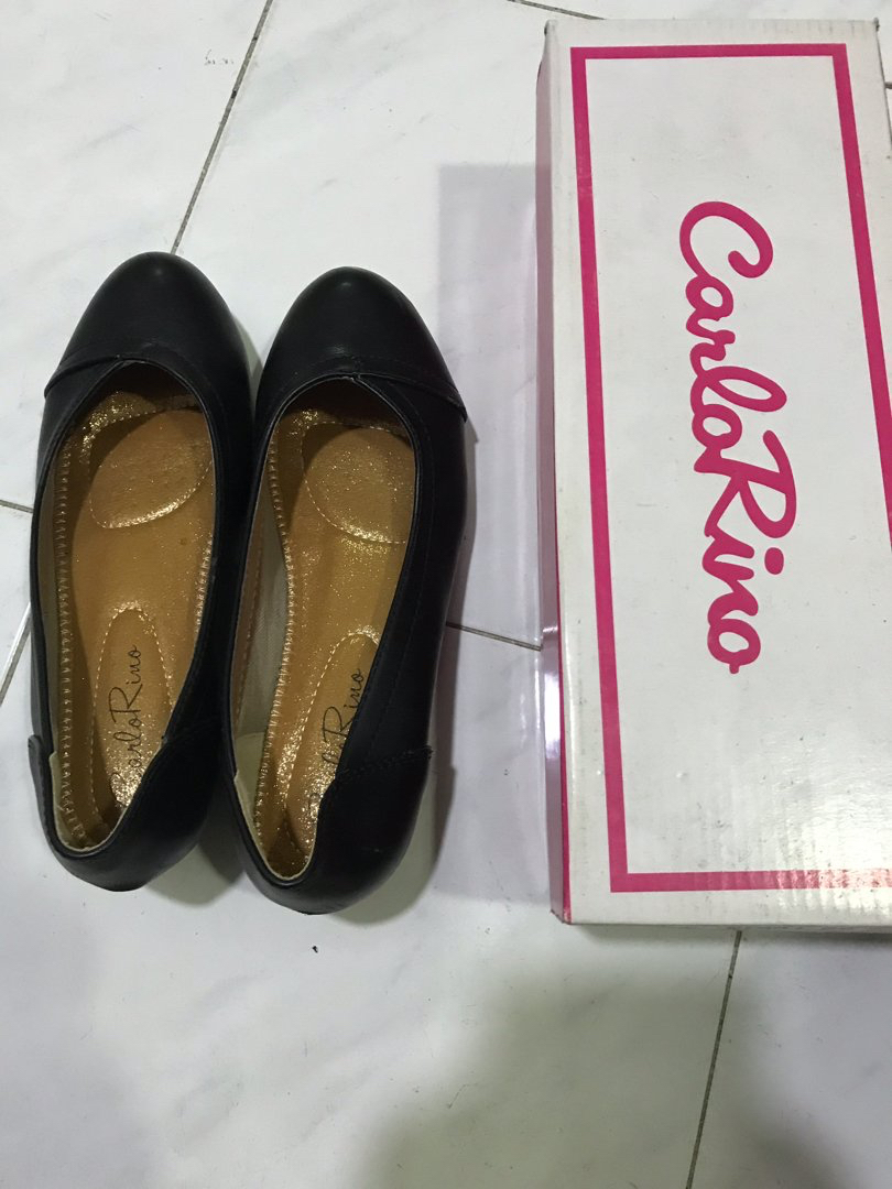 Free postage (New Carlo Rino Shoes, Women's Fashion, Footwear, Flats on ...
