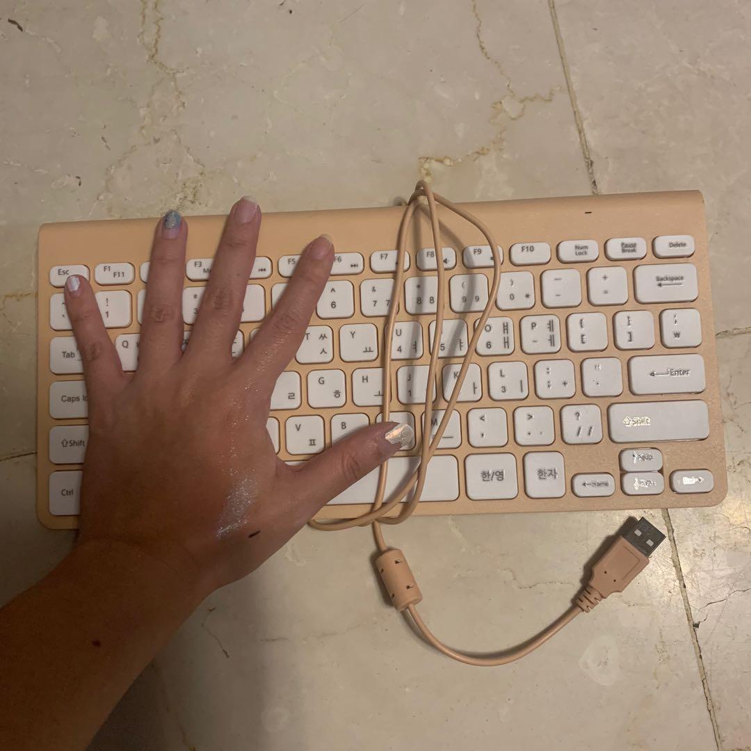 Korea Daiso small keyboard in peach and white, Computers & Tech, Parts ...