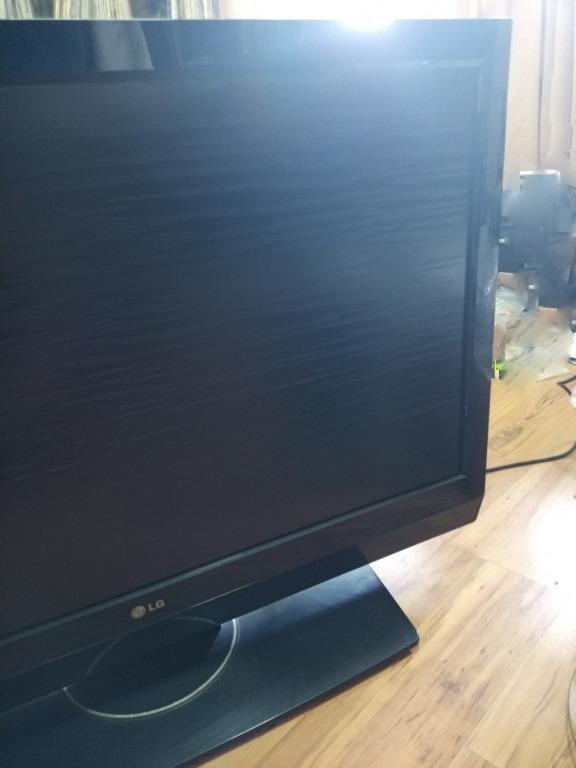LG lcd 42 inch tv full hd 42lb7rf WHITE STREAKS/PATCHES ON SCREEN ...