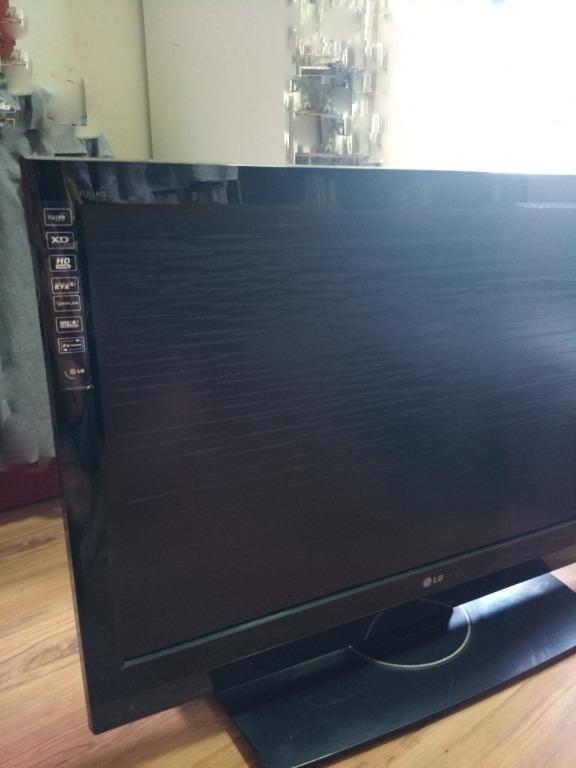 LG lcd 42 inch tv full hd 42lb7rf WHITE STREAKS/PATCHES ON SCREEN ...