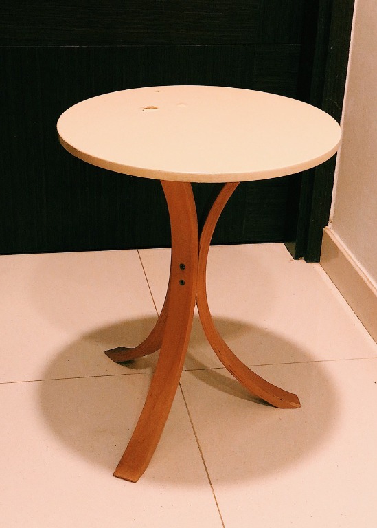 [Free] Round shape table (Diameter 45 cm), Furniture & Home Living ...