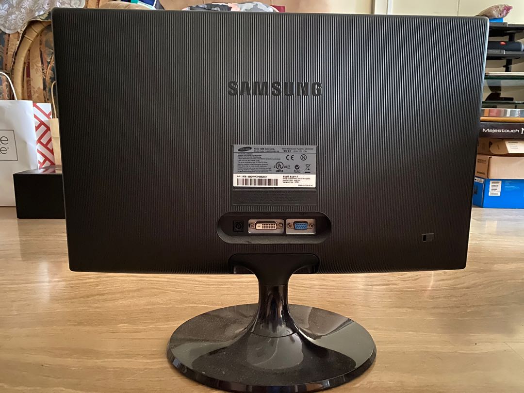Samsung monitor screen, Computers & Tech, Parts & Accessories, Monitor ...