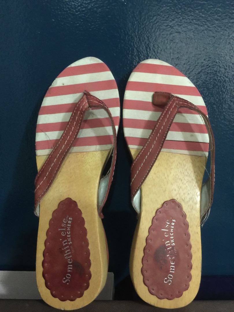 Skechers Pink Wooden Step Ins, Women's Fashion, Footwear, Flats ...