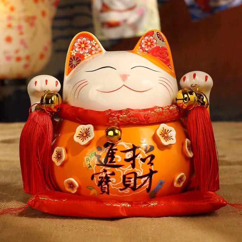 Traditional Japanese Wealth Fetching Fortune Cat, Toys & Games, Bricks ...