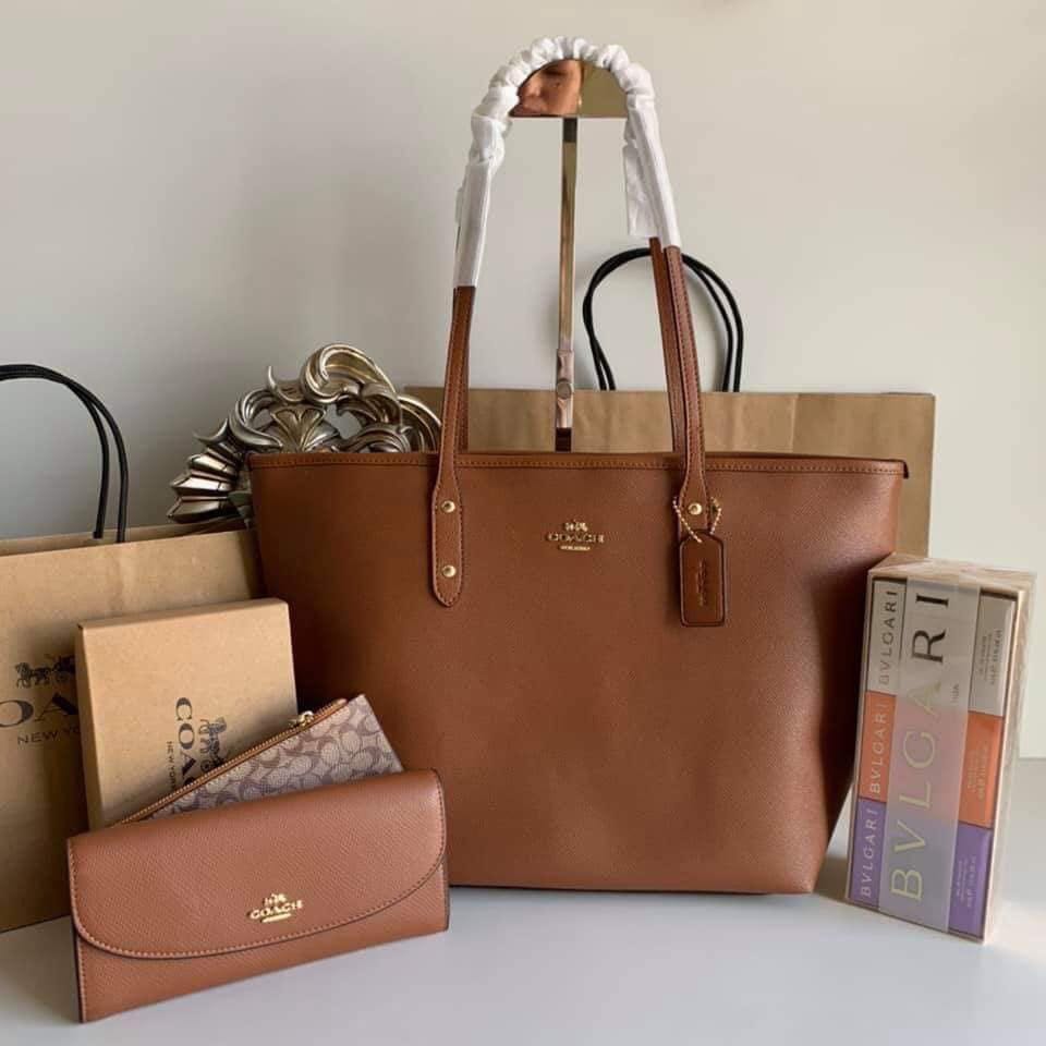 Coach Bag Bundle, Women's Fashion, Bags & Wallets, Purses & Pouches on ...