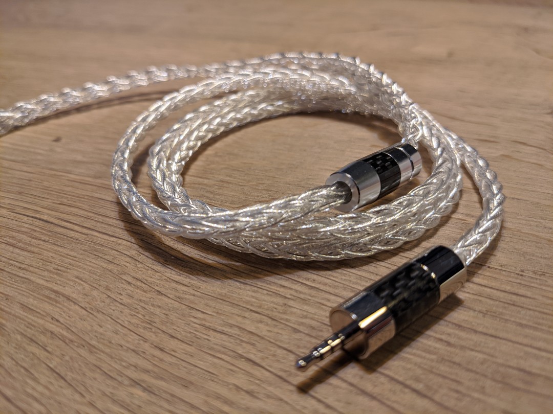 Electro Acoustic Neotech Silver-gold In-ear Monitor (IEM) cable, Audio ...