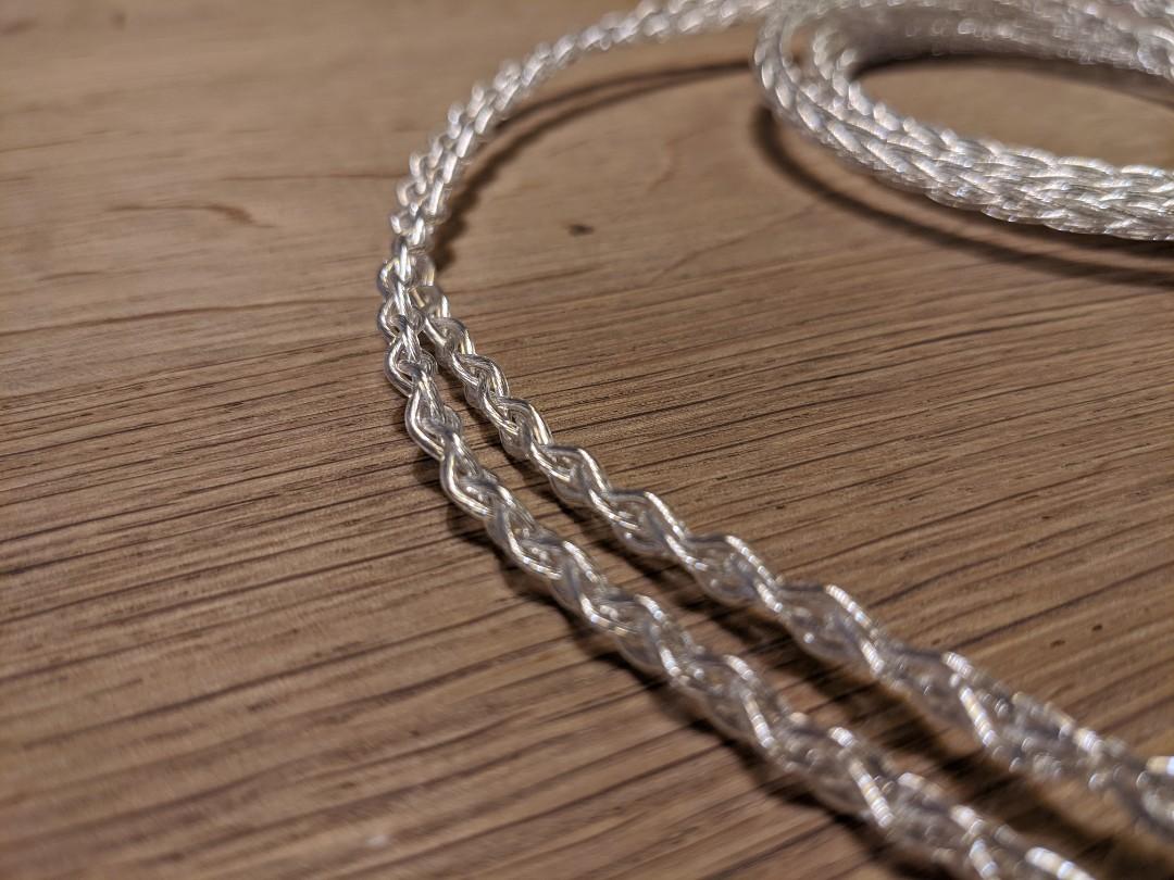 Electro Acoustic Neotech Silver-gold In-ear Monitor (IEM) cable, Audio ...