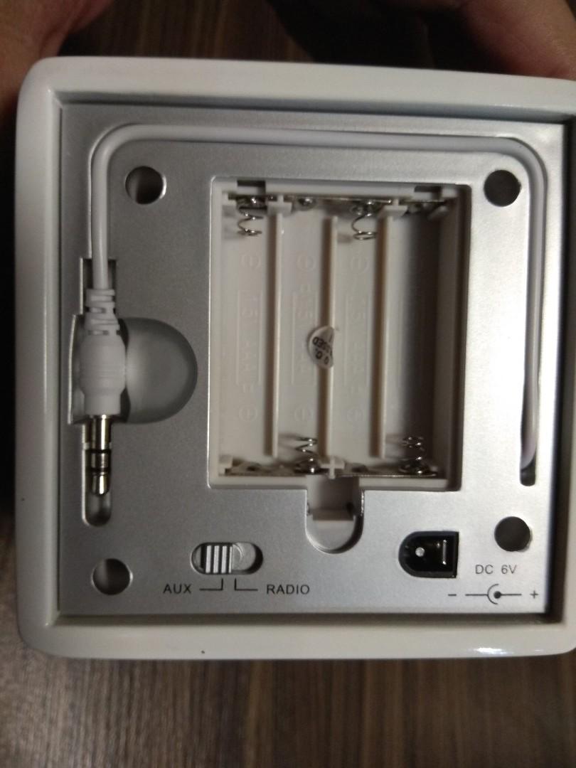 FM Radio Scan / Speaker, Audio, Portable Music Players on Carousell