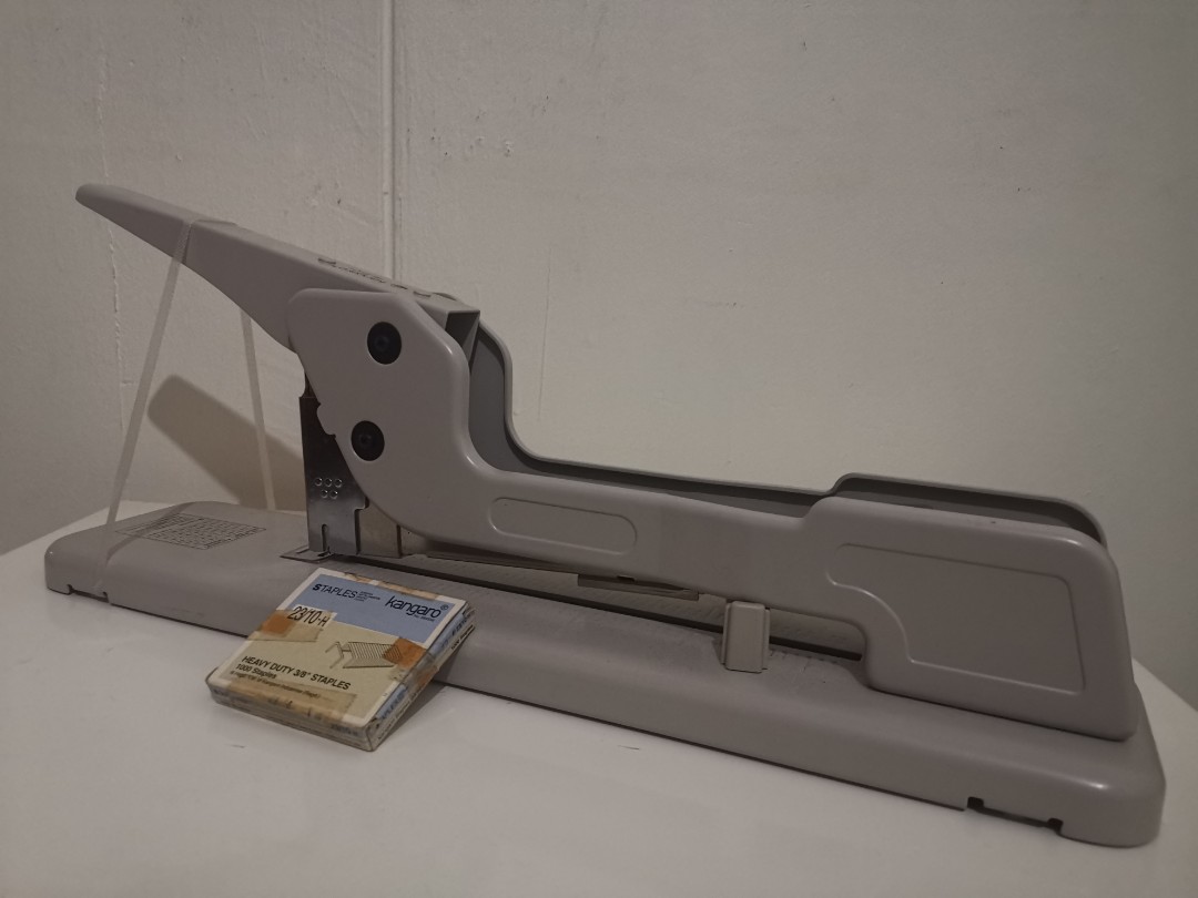 Kangaroo Heavy Duty Stapler, Hobbies & Toys, Stationery & Craft, Craft ...