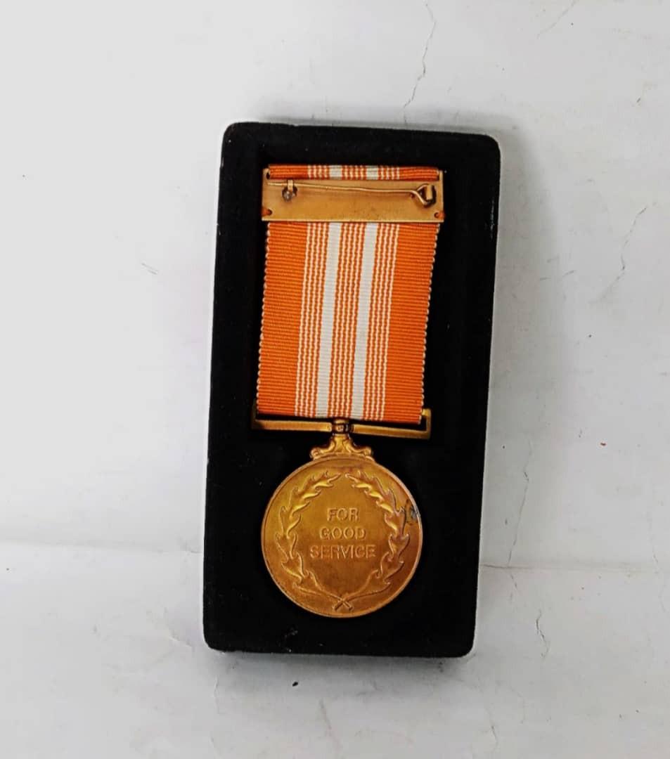 SAF Good service Award Gold Medal Singapore, Hobbies & Toys ...