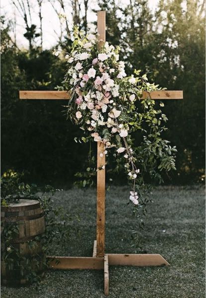 Wooden cross arch stand wedding, Hobbies & Toys, Stationery & Craft ...