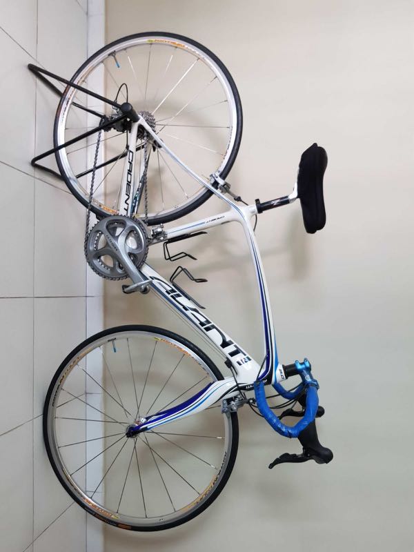 Avanti Cadent 2.0 Road bike, Sports Equipment, Bicycles & Parts ...
