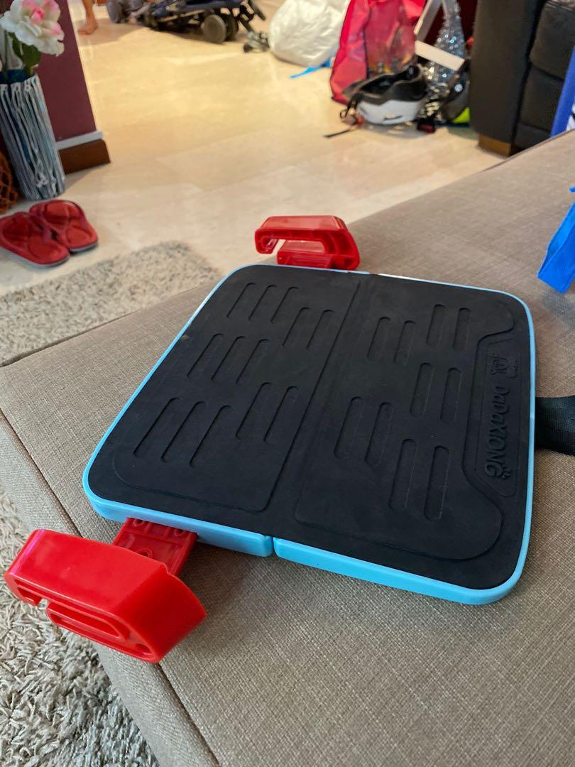 Compact Child seat Grab n Go, Babies & Kids, Going Out, Car Seats on ...