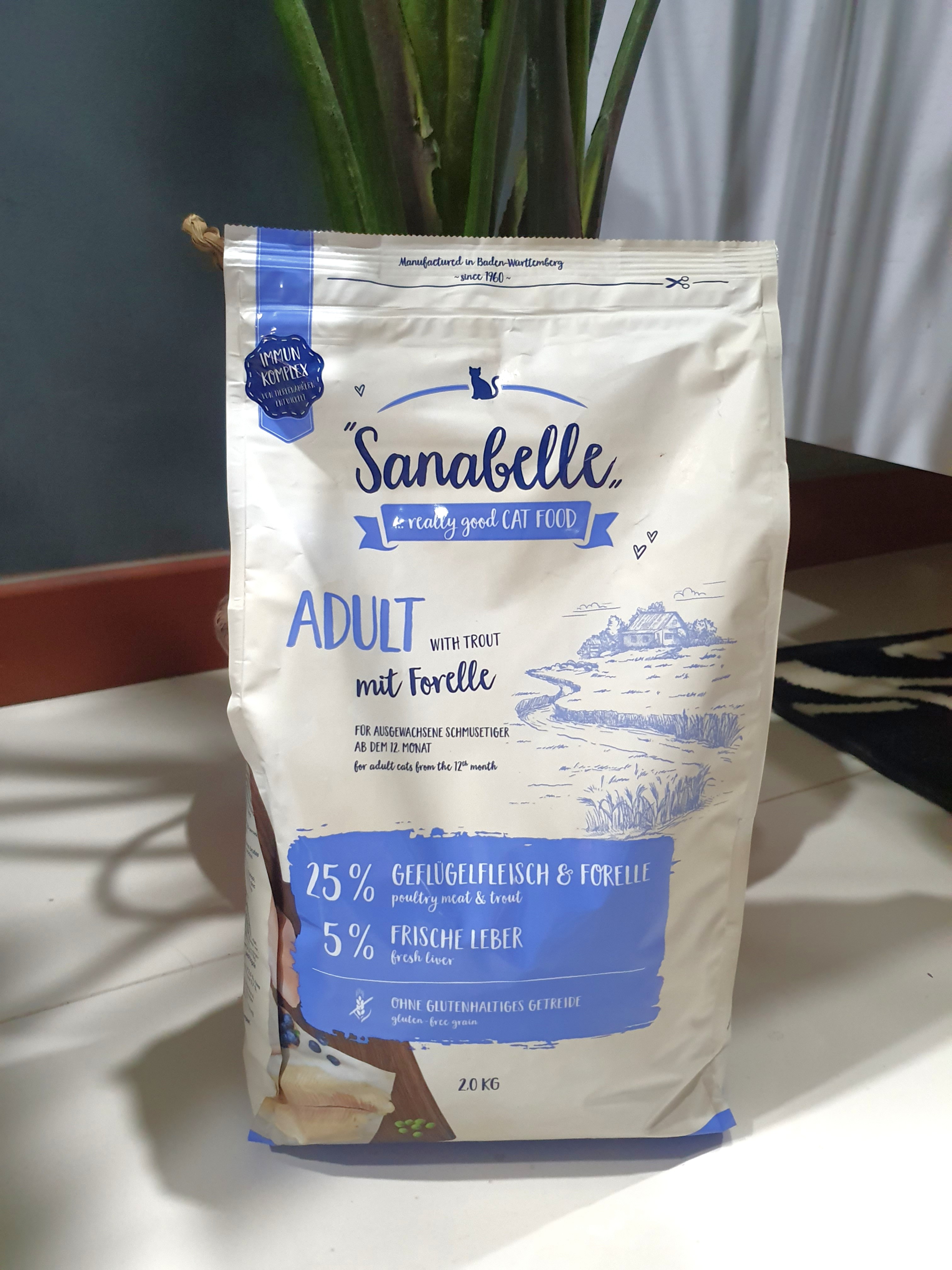Sanabelle adults with Fine TROUT 2KG, Pet Supplies, Homes & Other Pet ...