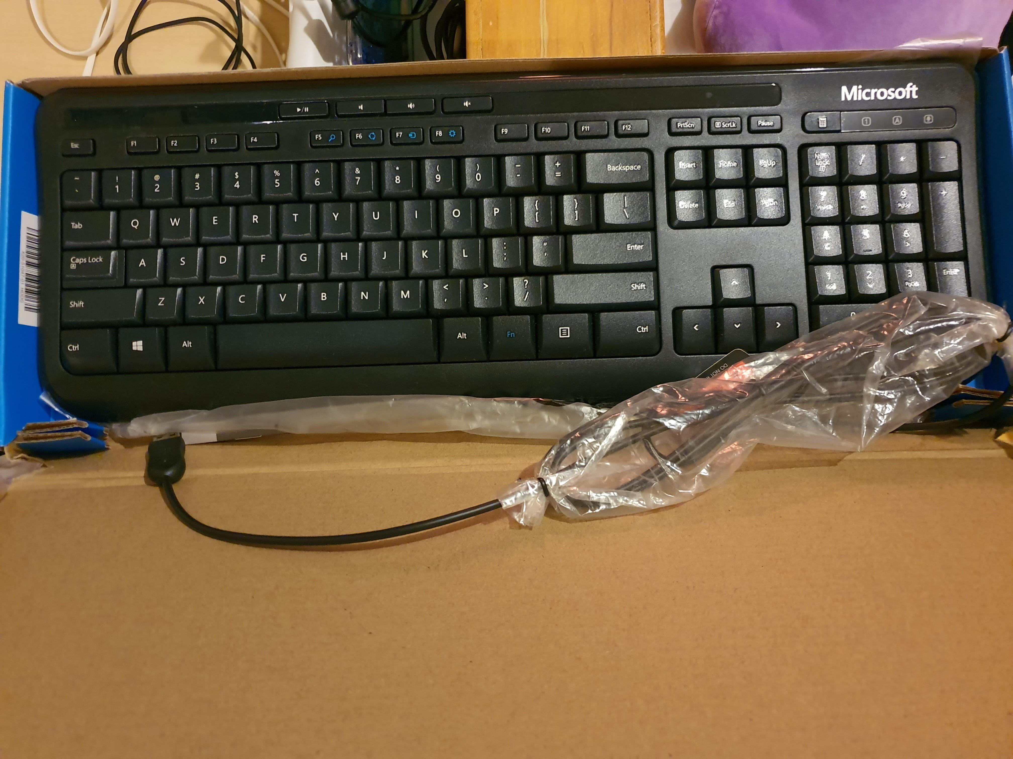 Microsoft Wired 600 Keyboard, Computers & Tech, Parts & Accessories ...