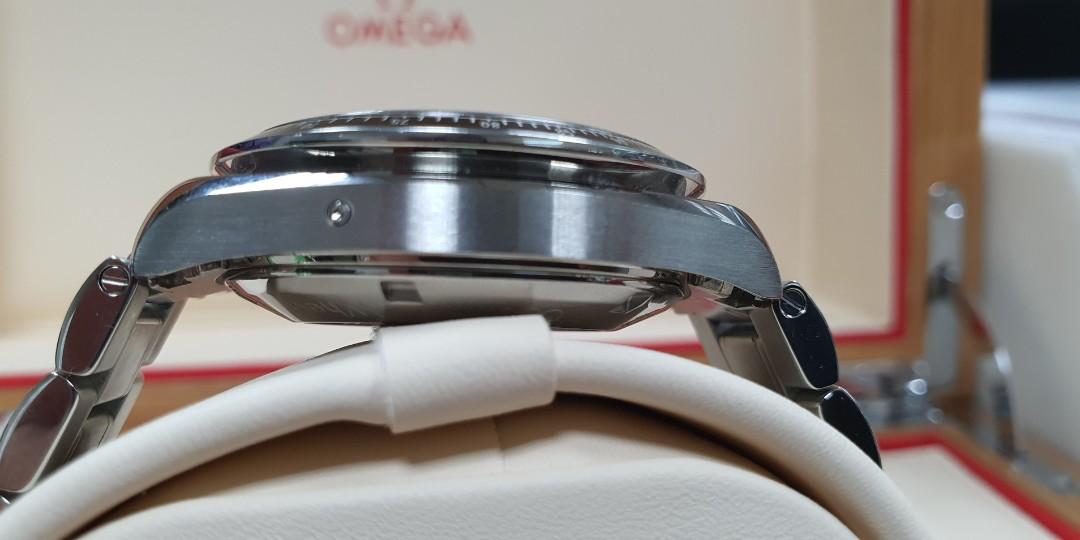 Omega Speedmaster Racing whiteface, Luxury, Watches on Carousell