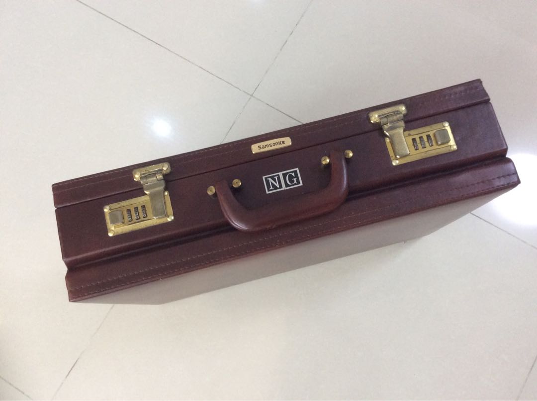 Samsonite Briefcase Brown, Men's Fashion, Bags, Belt bags, Clutches and ...
