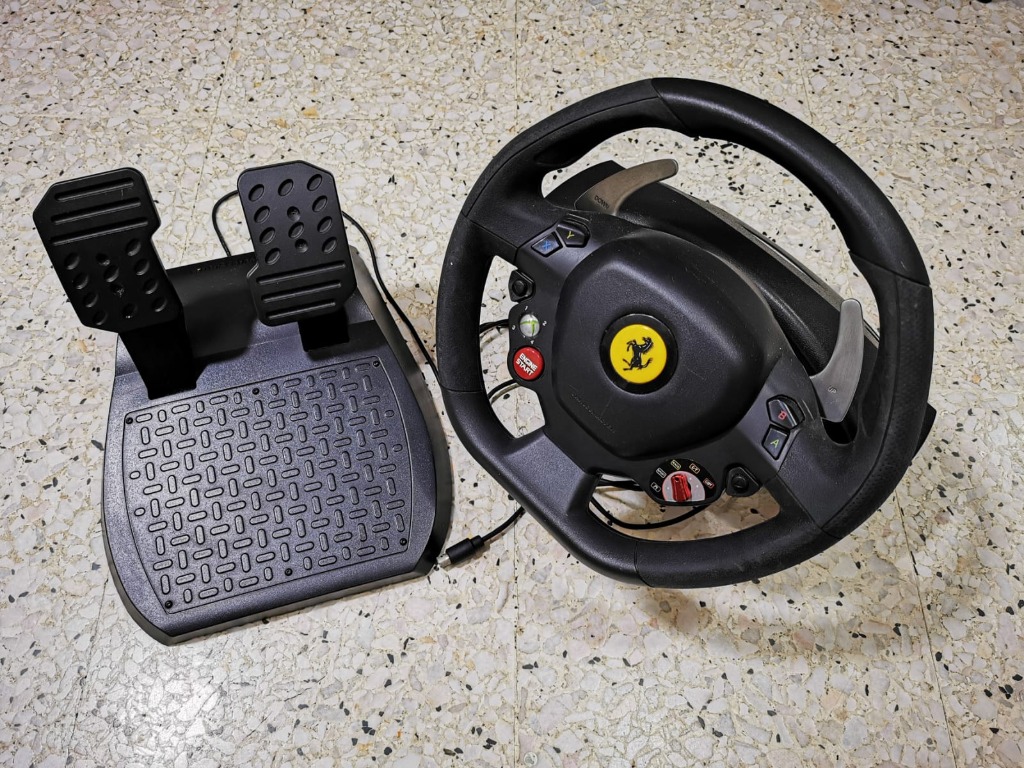 Thrustmaster Ferrari 458 Racing Wheel for Xbox 360, Video Gaming ...