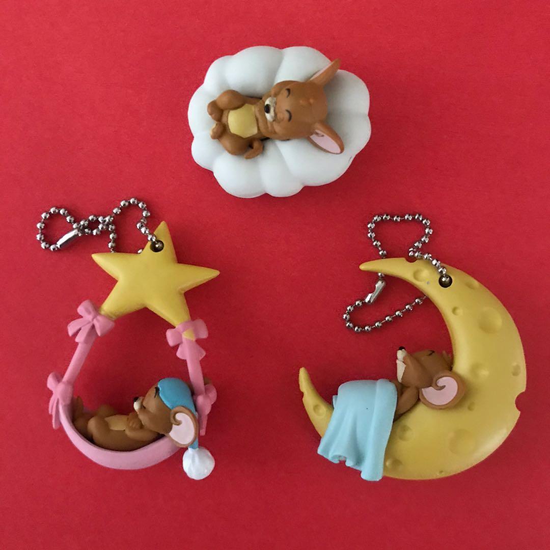 Tom and Jerry Gashapon - Jerry Mouse Sleeping Set, Hobbies & Toys, Toys ...
