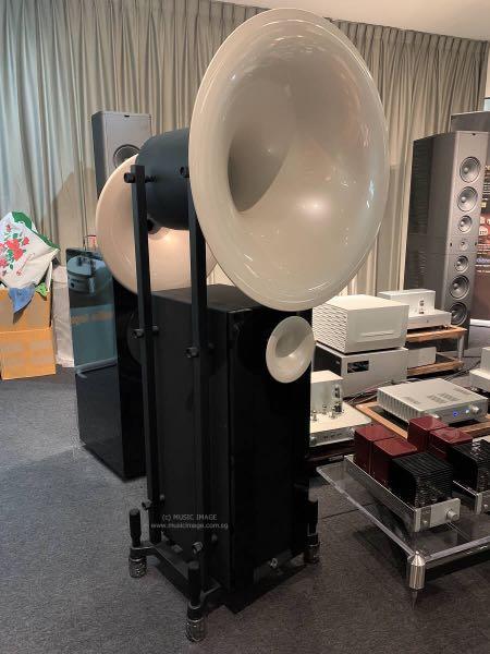 Avantgarde DUO Omega G2, Audio, Other Audio Equipment on Carousell