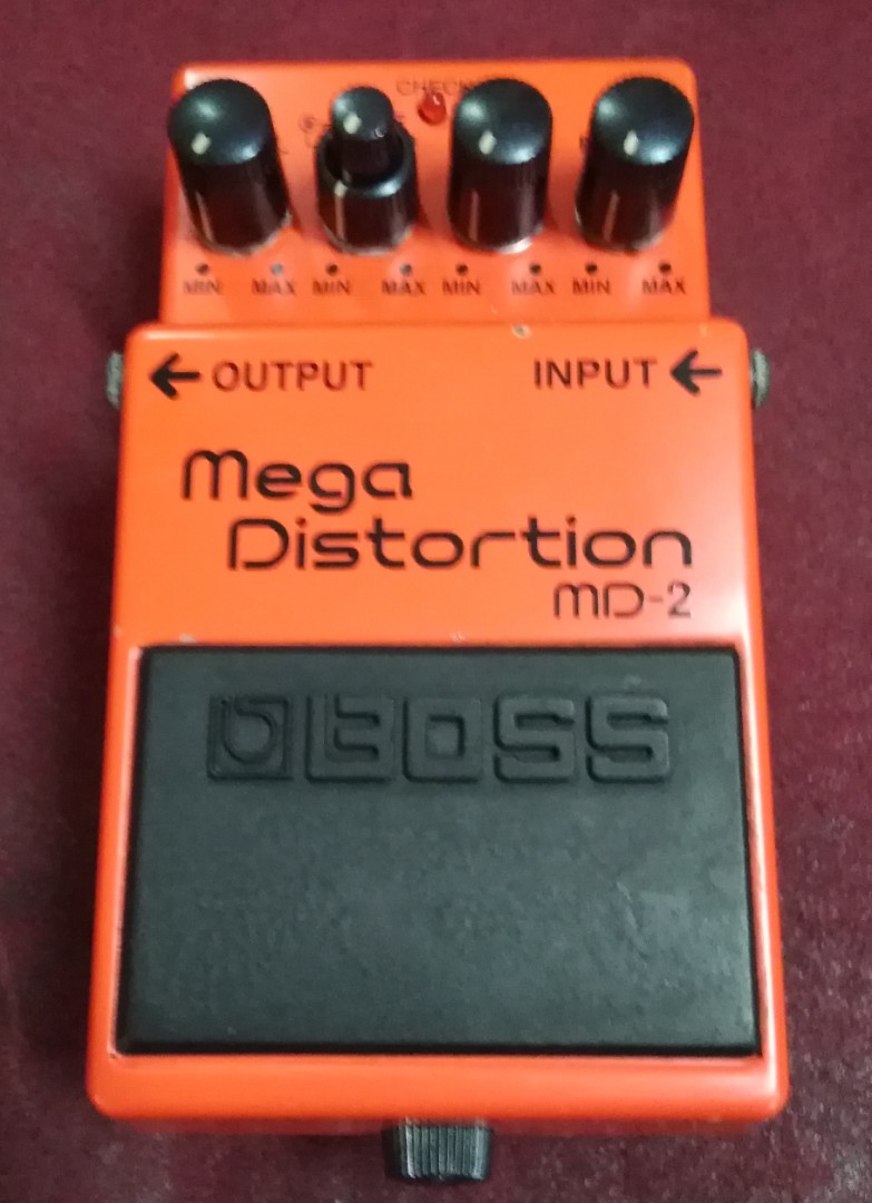 Boss mega distortion pedal MD-2, Hobbies & Toys, Music & Media, Music ...
