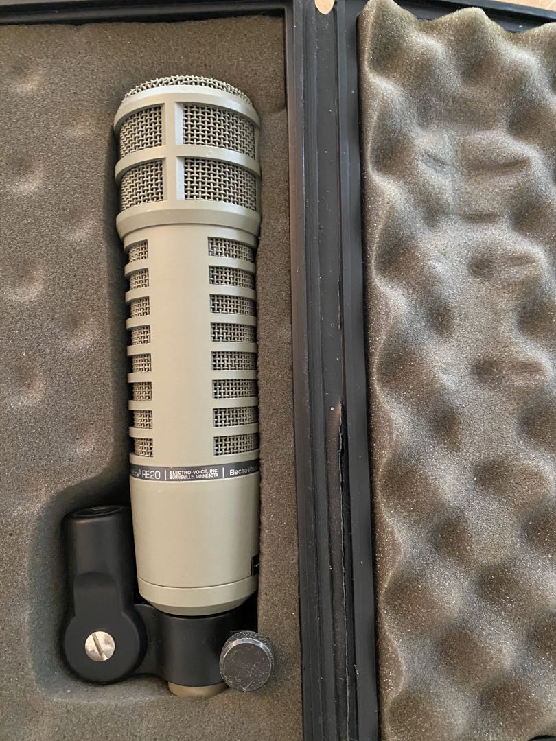 Electro Voice RE-20 Cardioid Microphone, Hobbies & Toys, Music & Media ...