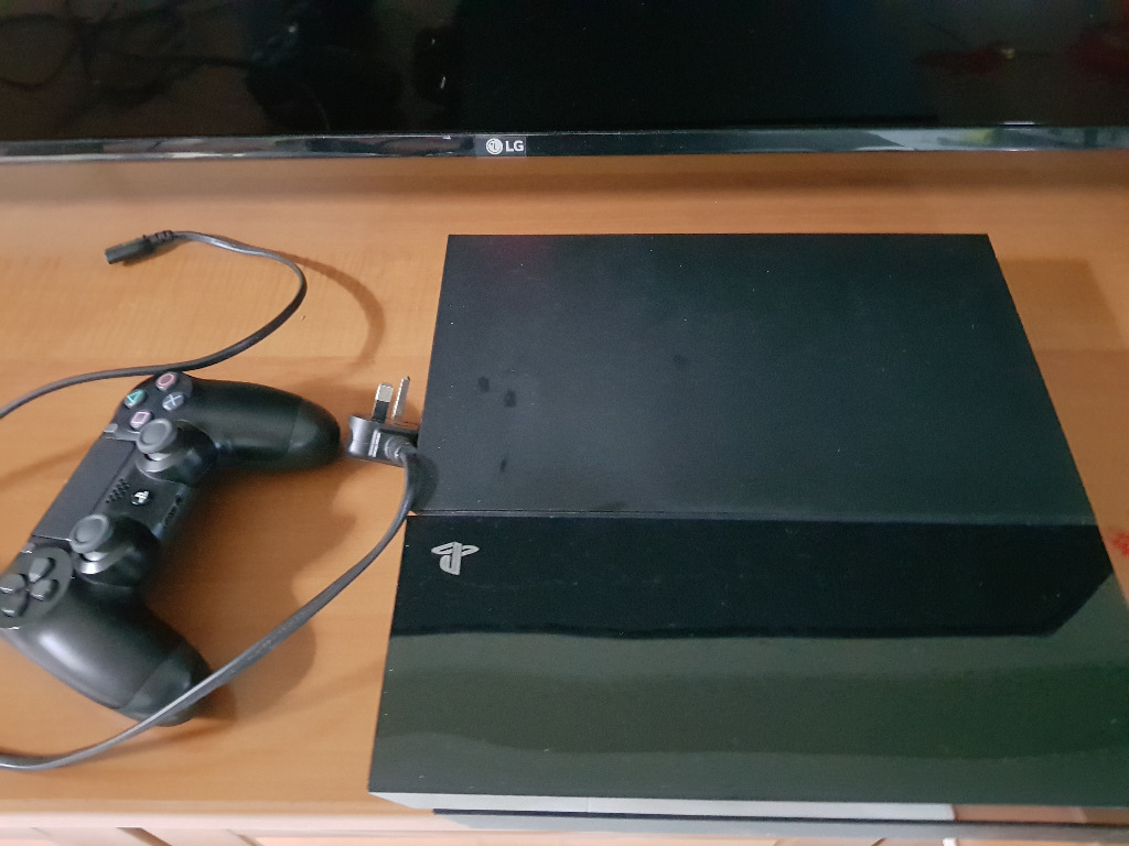 Playstation 4 Console (Regular), Video Gaming, Video Game Consoles ...