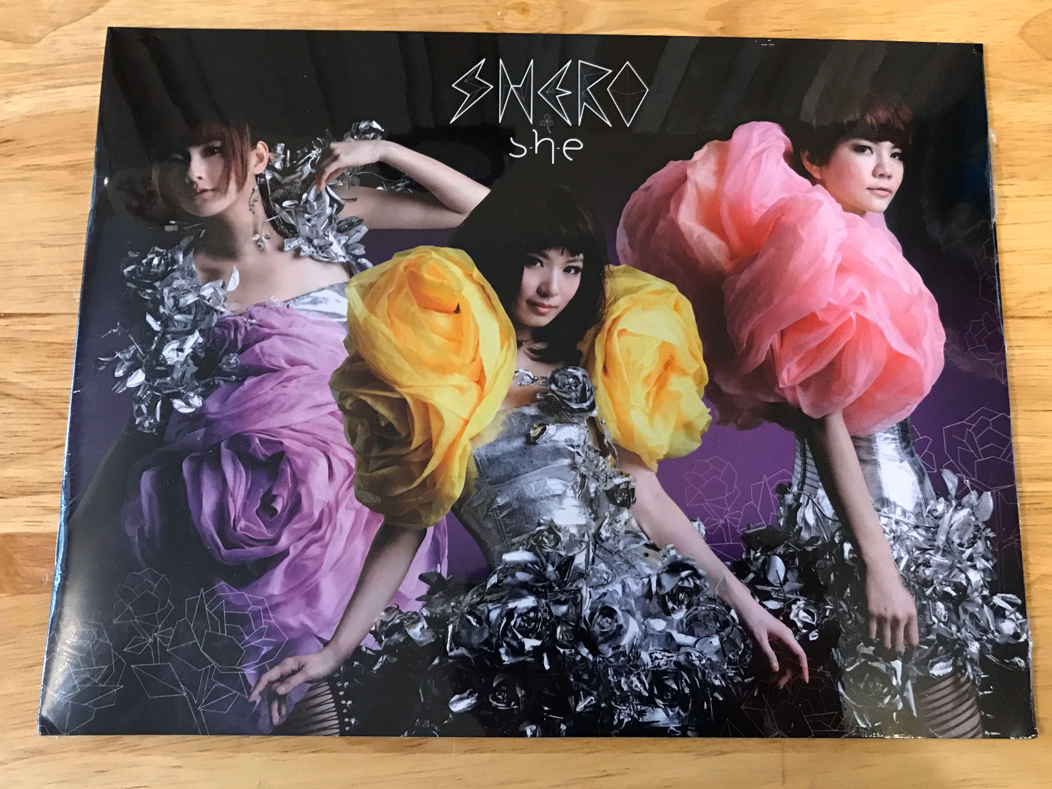 S.H.E / SHERO 華麗絢爛版CD+DVD 全新 （田馥甄Hebe，陳嘉樺Ella ，任家萱Selina), 興趣及遊戲, 音樂、樂器 & 配件, 音樂與媒體 - CD 及 DVD ...
