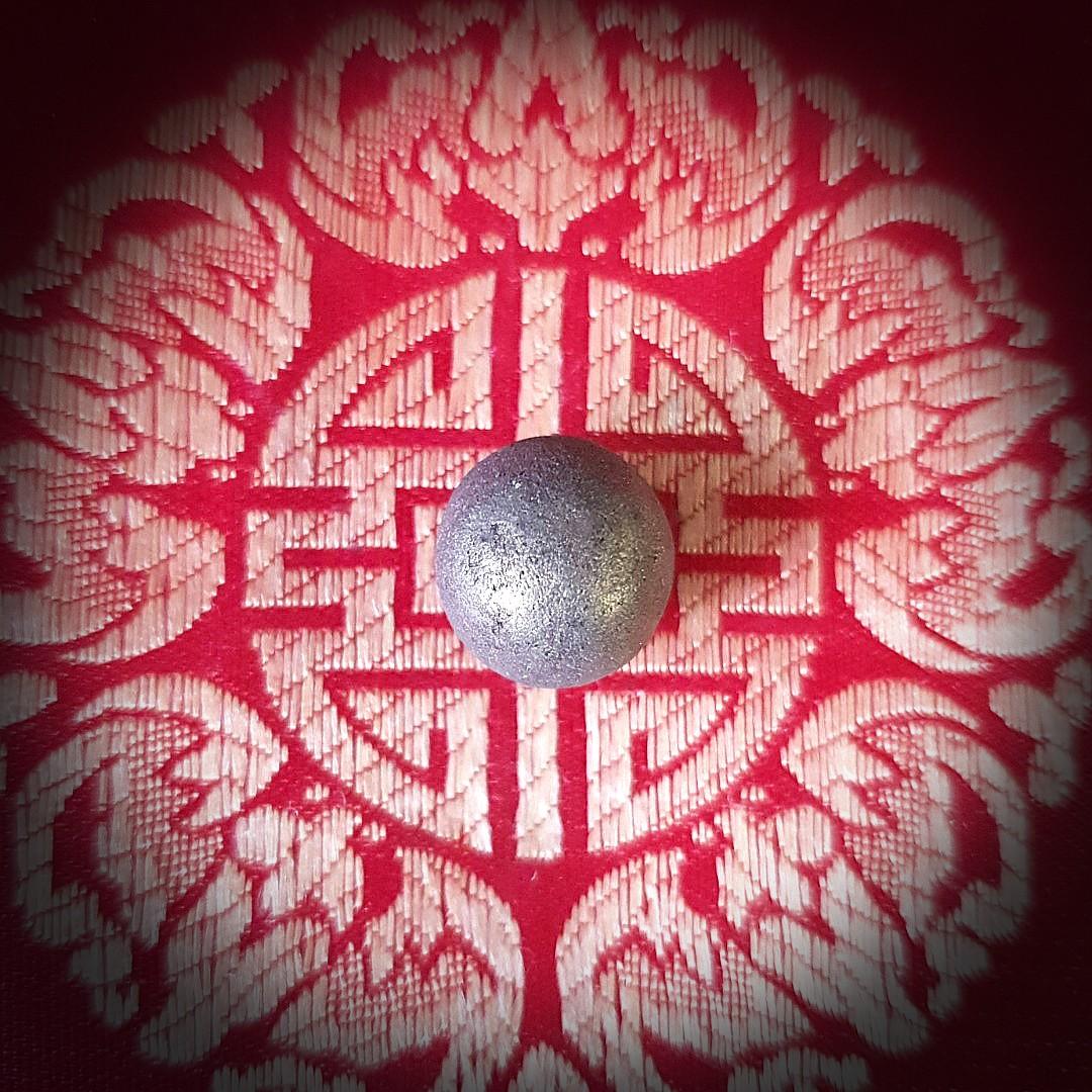 Thai Amulet - Loop Om (LP Prom), Hobbies & Toys, Memorabilia ...