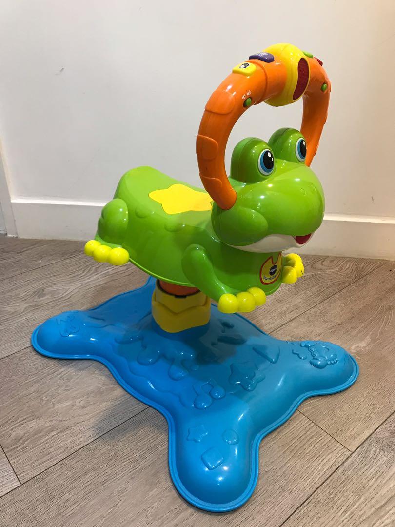 vtech Bounce & Discover Frog, 兒童＆孕婦用品, 嬰兒玩具 - Carousell