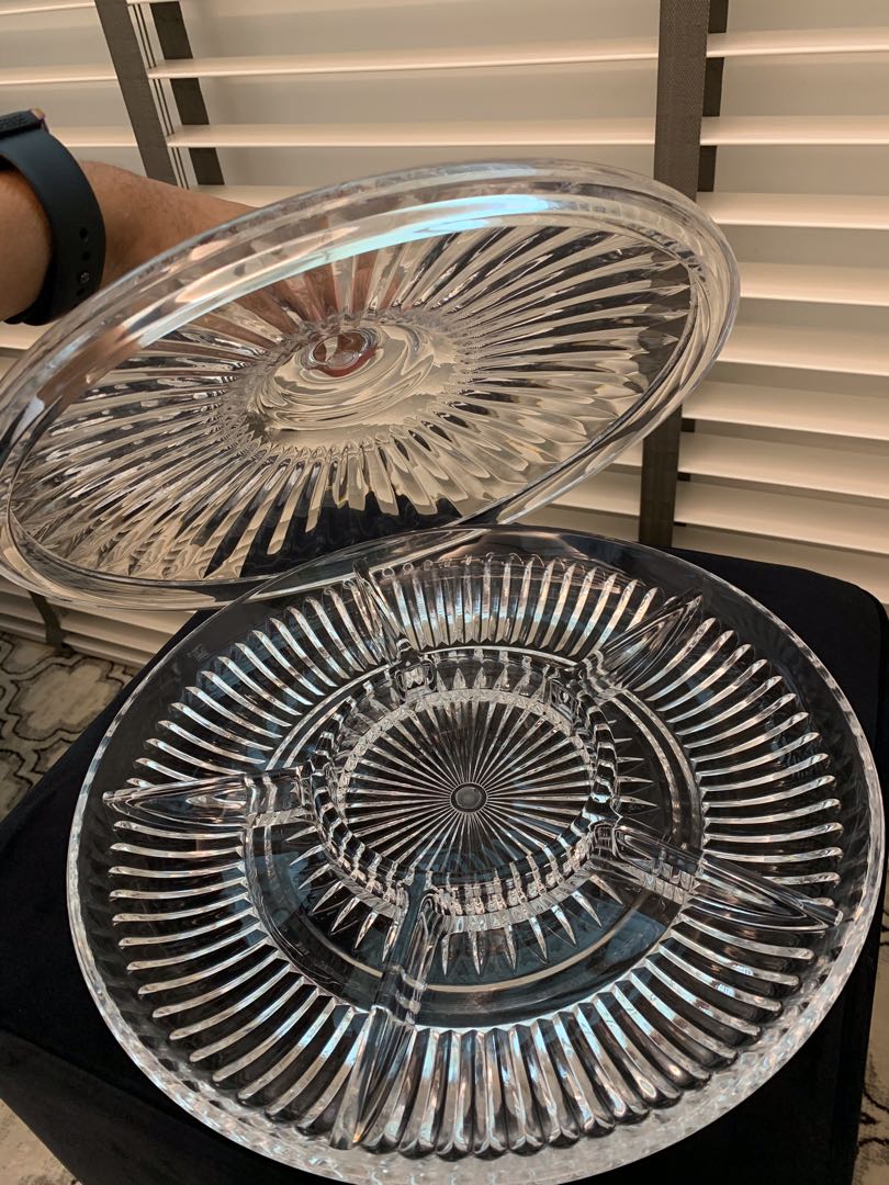 Acrylic Cake Tray with Cover, Furniture & Home Living, Home Improvement ...