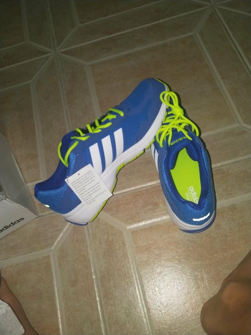 \adidas v2 running shoes, Men's Fashion, Footwear, Sneakers on Carousell